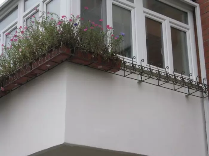 Blomsterkasser på balkongen 10440_19