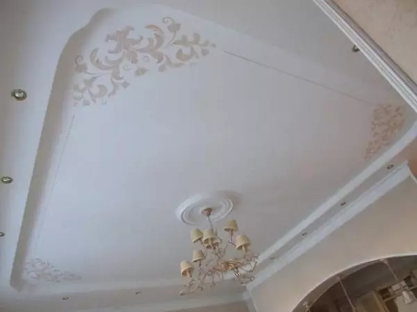 Ceilings боздошта аз гили