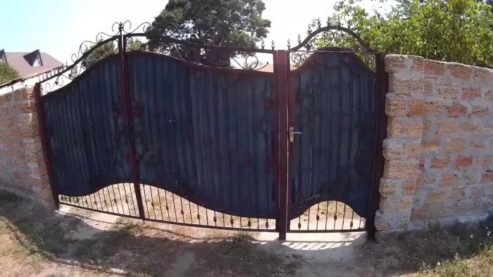 Ворота з хвірткою для приватного будинку + фото 10555_13