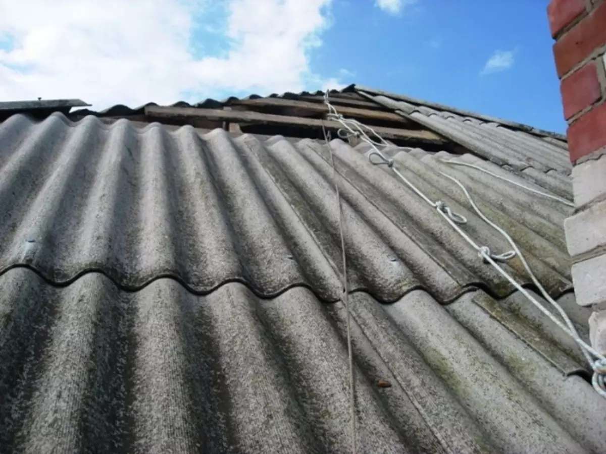 Roof Slate Repair. 10615_1