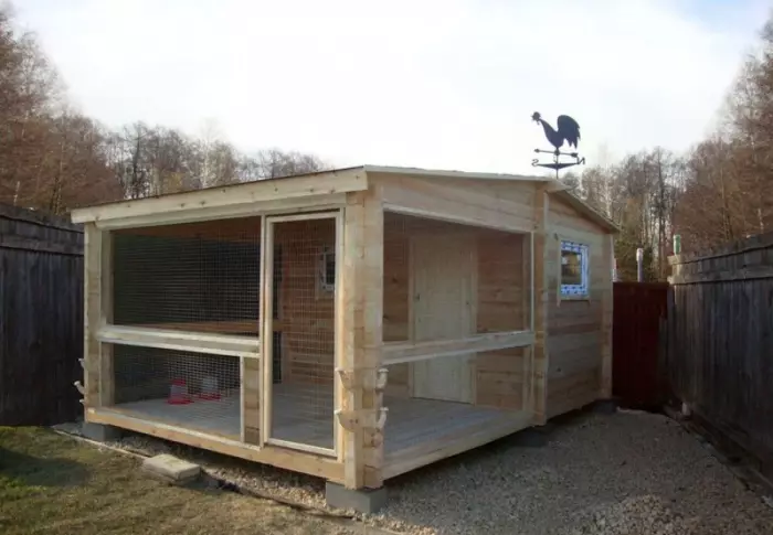 Chicken coop of girlfriend with their own hands 10890_19