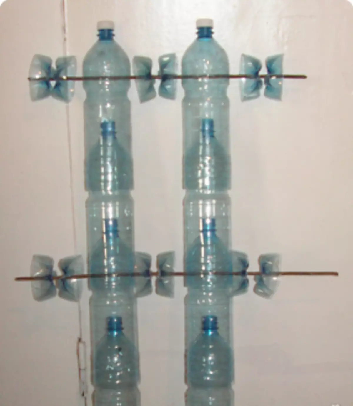 Clôture de bouteilles en plastique avec leurs propres mains + photo, vidéo 108_10