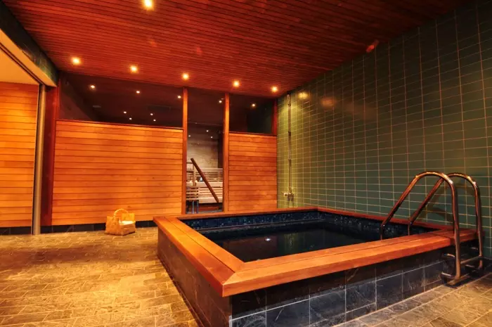 Bad met sauna en zwembad + foto 10958_3