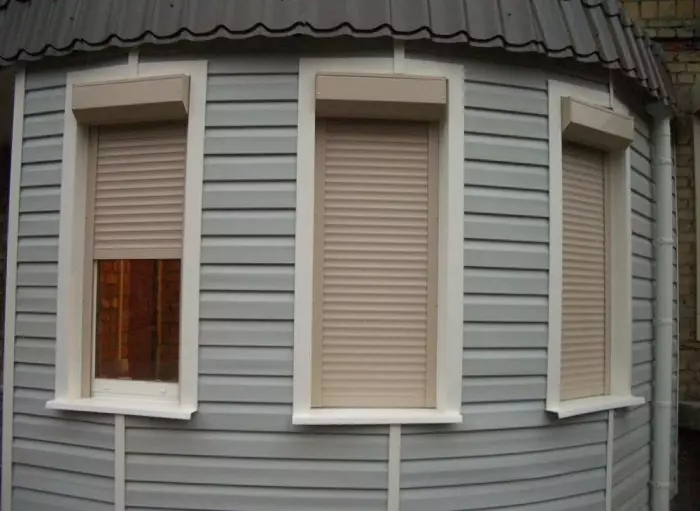 आउटडोर सुरक्षात्मक खिड़कियों पर अंधा 11062_8
