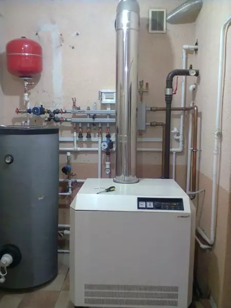 Lisebelisoa tsa boiler bakeng sa ntlo ea poraefete 11554_3