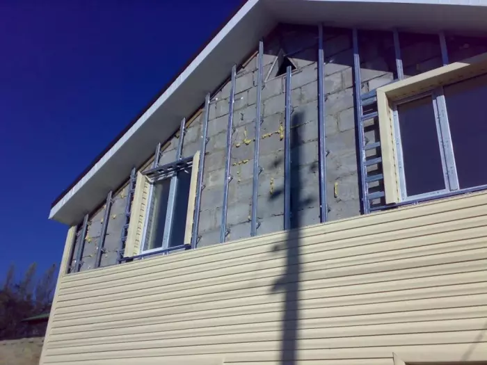 Dokončanje fasade hiše aeriranih betonskih blokov 11756_10