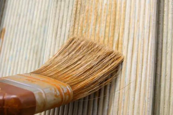 Jak malować dom z klejonego drewna 11785_5