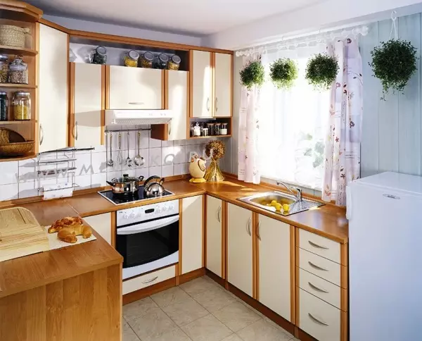 Nowoczesne pomysły na wnętrze małej kuchni z własnymi rękami + zdjęcie 12230_32