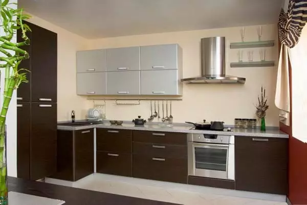 White-brown kitchen + photo 12238_1