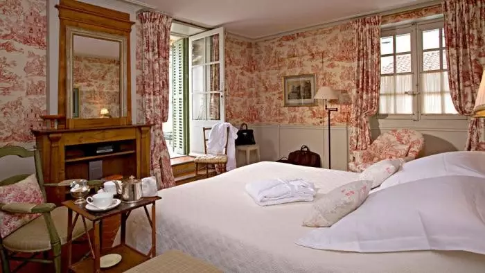 Provence tarzında yatak odası için duvar kağıdı ve perdeler 12312_6