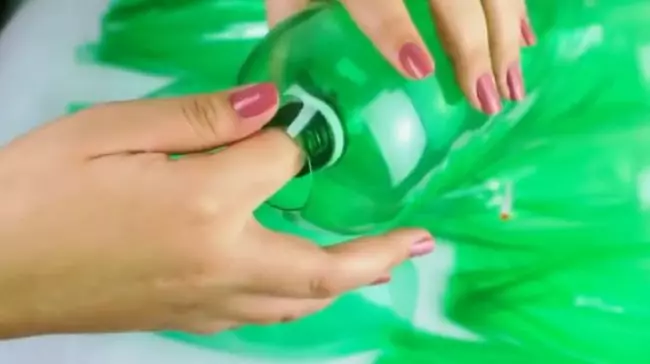 Cara membuat sapu botol plastik langkah demi langkah 12396_9