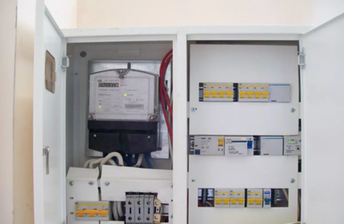Installasjon og utskifting av elektrisk måler i leiligheten 12460_8