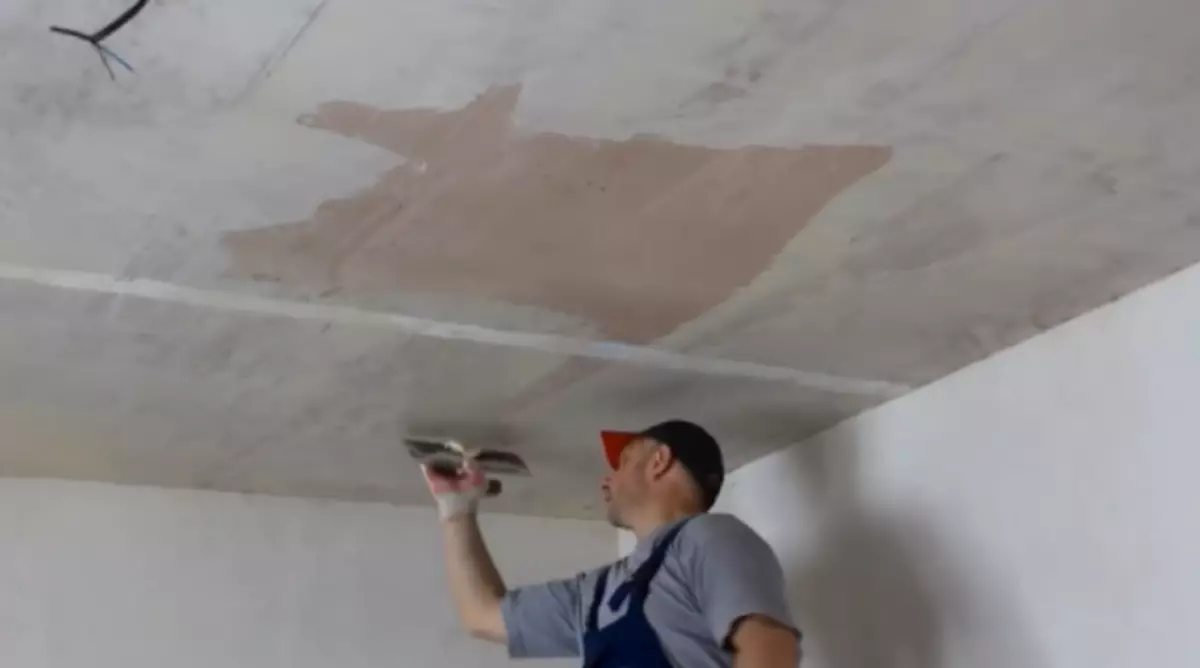 Repair ceiling in the apartment do it yourself