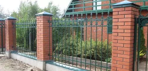 Što je sekcijska ograda, njeni pogledi, fotografije 1492_3