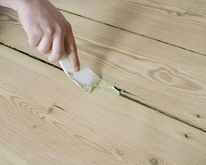 Lapisan linoleum di atas lantai kayu 15604_6