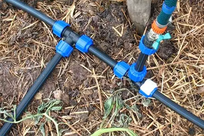צינורות מים כפריים מצינורות פלסטיק 15635_5