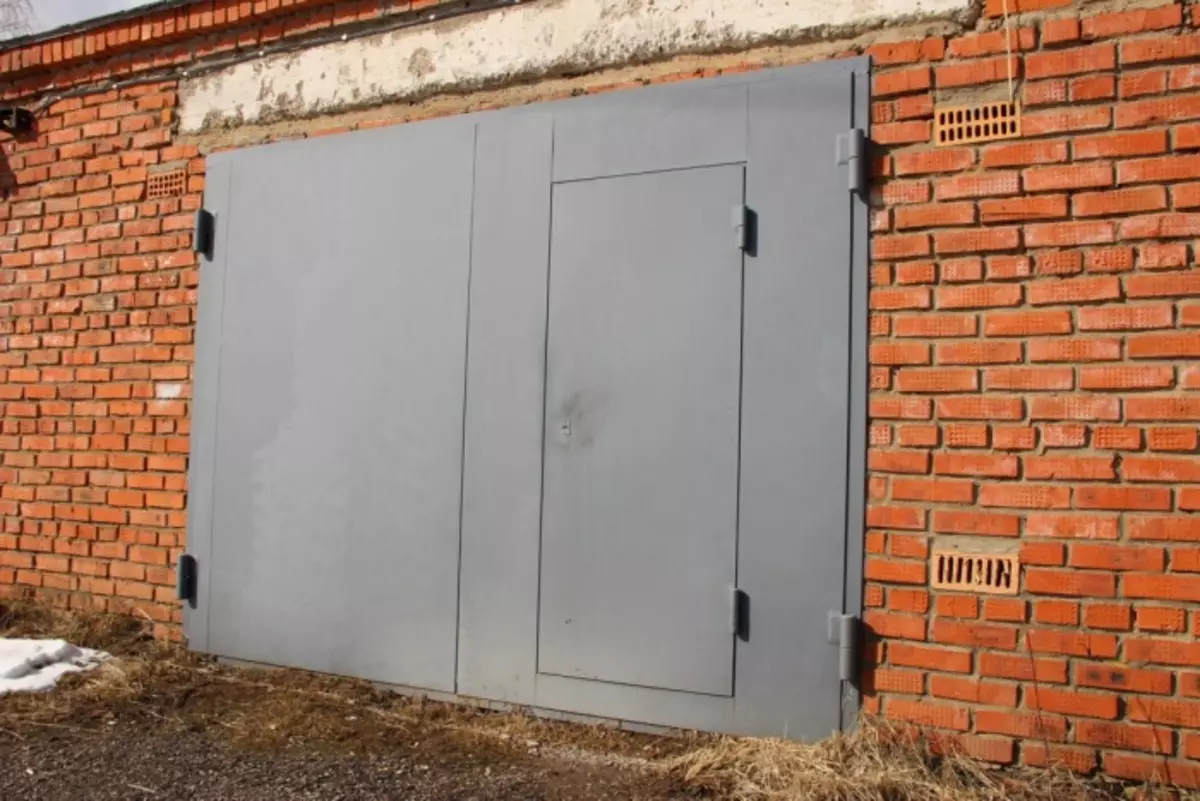 Reparació de portes de garatge 15750_1