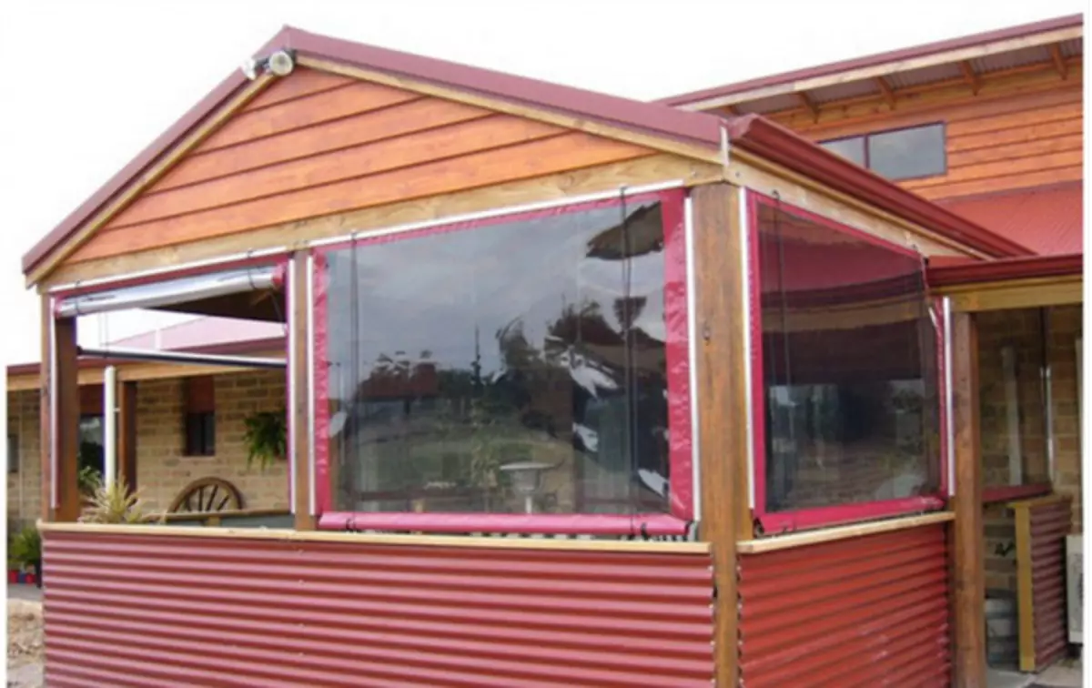 Otvorena veranda pričvršćena na kuću: projekti, moderan dizajn + fotografija 1585_3