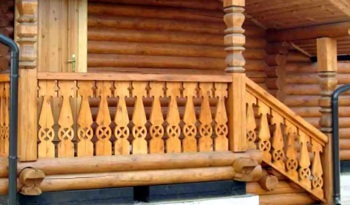Porch of a wooden house + photo gallery 15860_6