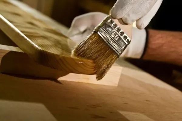 एक निजी घर के बरामदे पर लकड़ी के फर्श को कैसे पेंट या कवर करें 1586_8