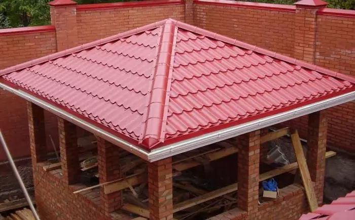 Si të mbuloni çatinë e arbor 15997_11