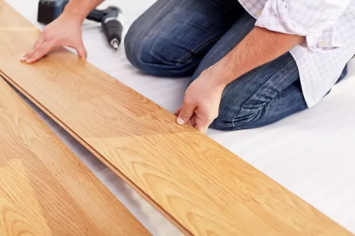 Laying laminate with your own hands + video 16022_8