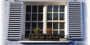 Window shutters for cottages: Wooden and metal 1614_3