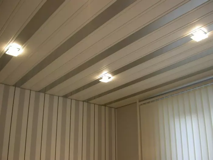 천장에 대한 PVC 패널 : 설치, 고정 16309_2