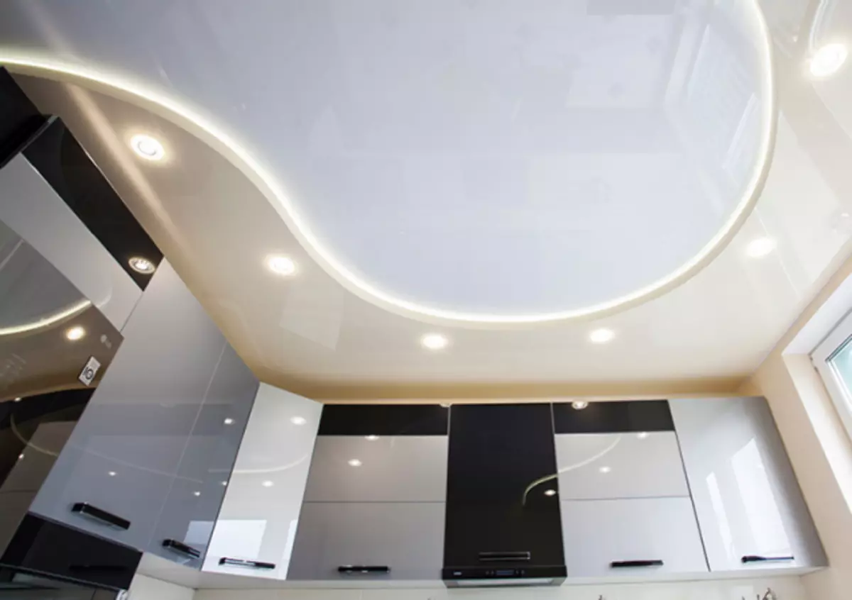 Întindeți tavanul cu două niveluri în bucătărie: lucioasă, mată, design și fotografie