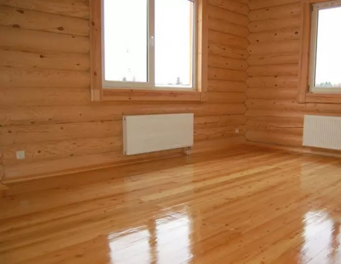 Si të izoloni dyshemenë në një shtëpi prej druri
