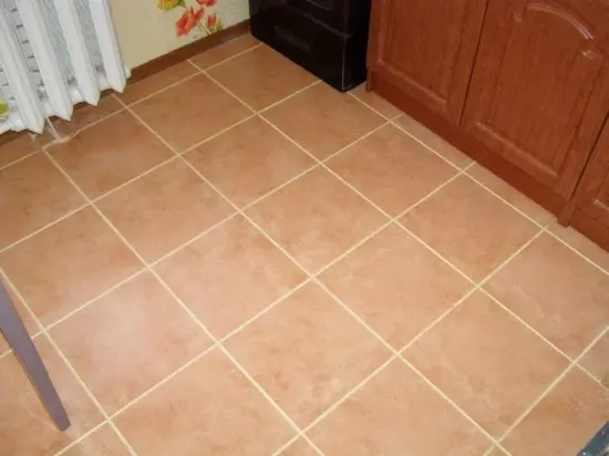 キッチンの床を貼り付ける