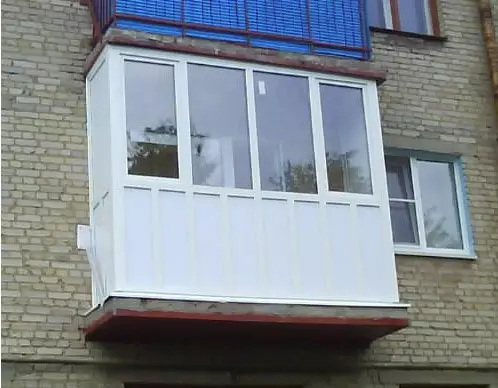 Glass balkong i Khrushchev foto, video 3827_3