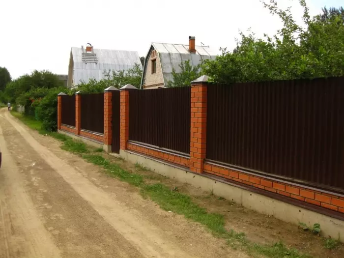 Brick Fence and Professional Sheet + Photo. 4068_18