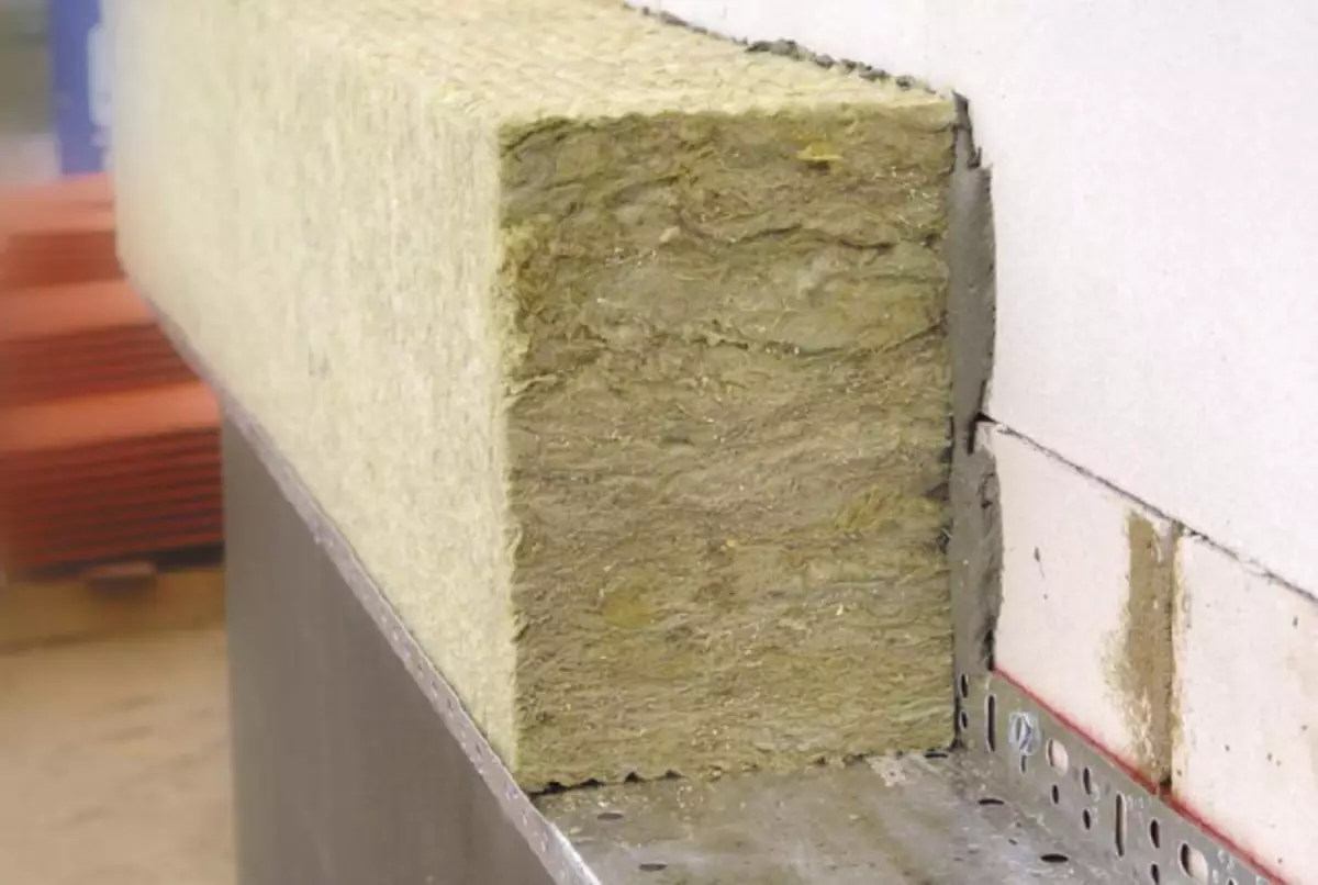 치장 용 벽토 밑에있는 민바타의 벽 절연 기술