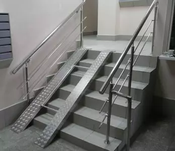 Metal Ramp. 4257_17