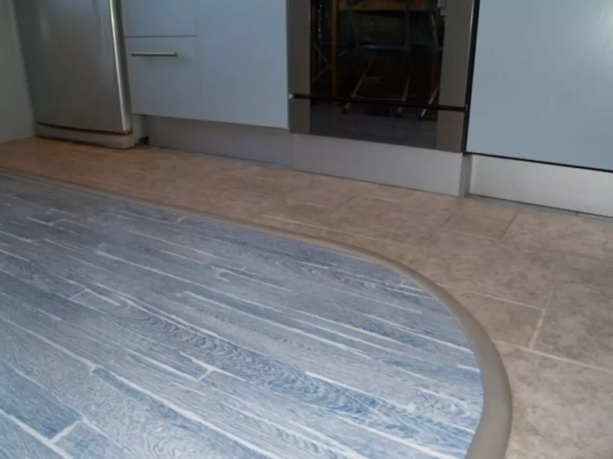 Azulejo con laminado en la cocina: Foto en el interior, opciones de combinación.