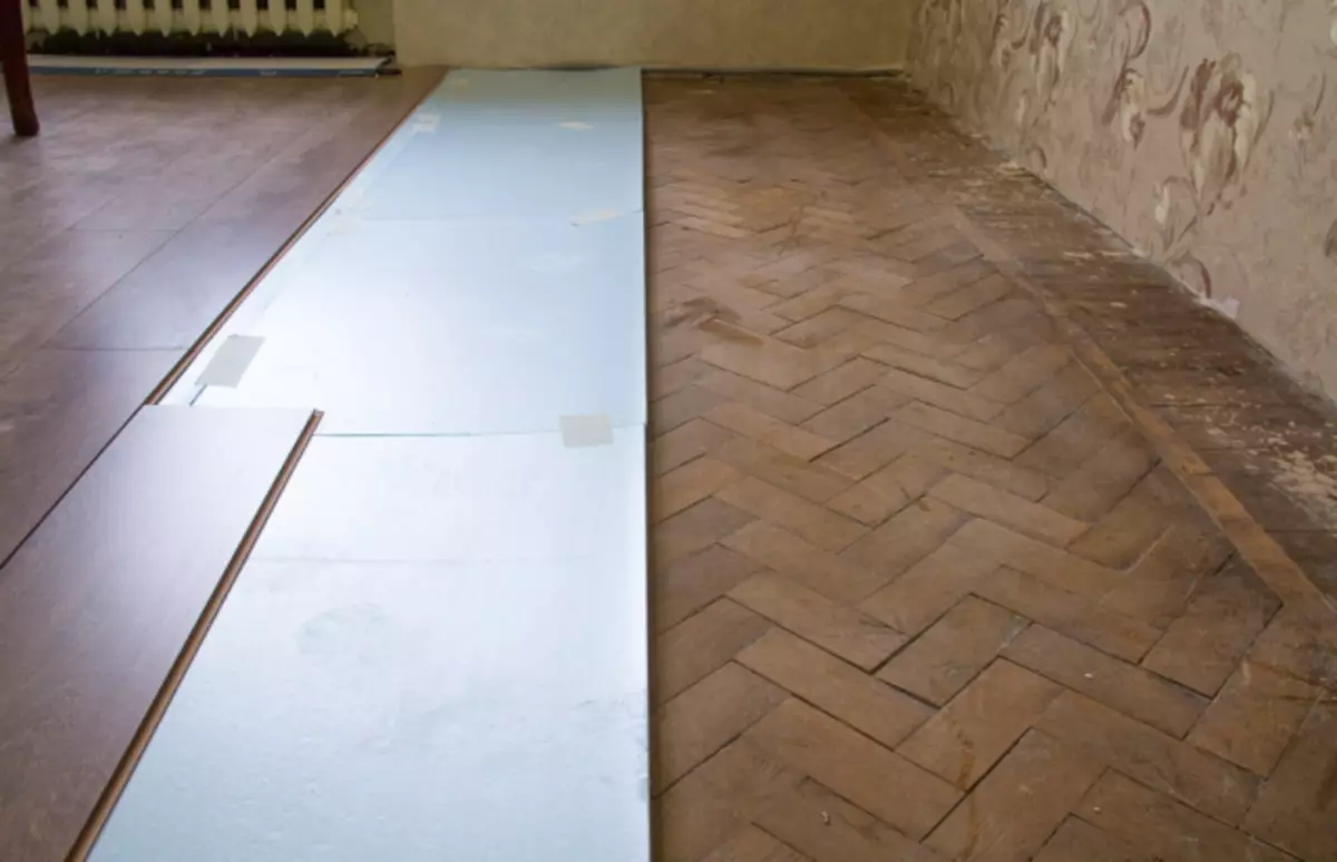 È possibile deporre un laminato sul vecchio parquet: preparazione e posa del pavimento