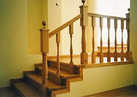 Fa lépcsőház