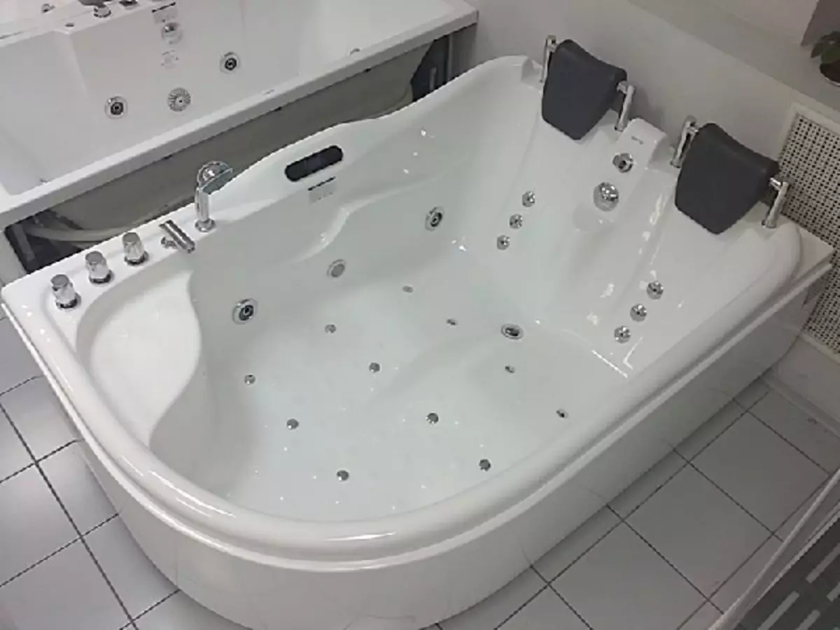 Како да изберете бања 4740_5