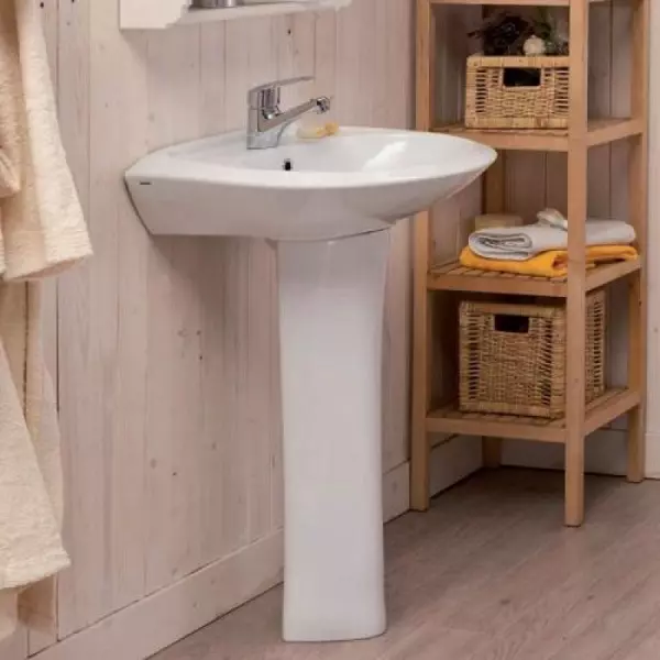 La hauteur de l'évier dans la salle de bain standard 4764_2