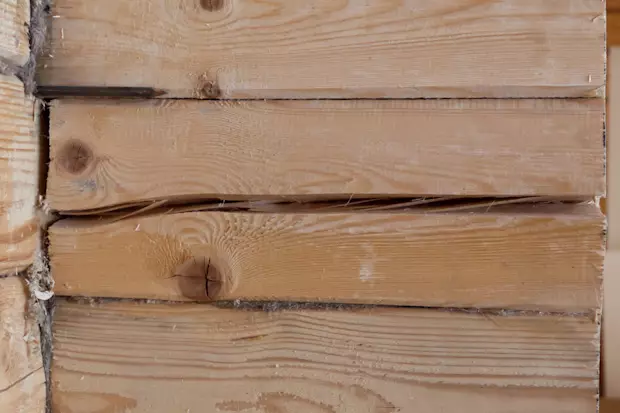 Устройство на къща от залепен дървен материал 4912_2
