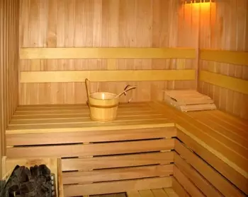Hoe kinne jo in mini sauna meitsje yn it appartemint mei jo eigen hannen: Ynstruksjes en foto's fan sauna yn it appartemint 497_21