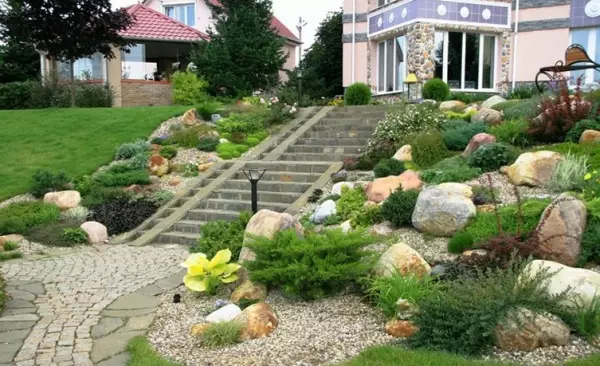 Plot on the slope: design options, improvement, stairs, terraceing + photo 520_13