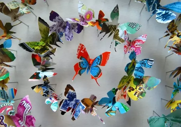 Popieriniai drugeliai ant sienos: trafaretai, šablonai, meistriškumo klasė 5518_5