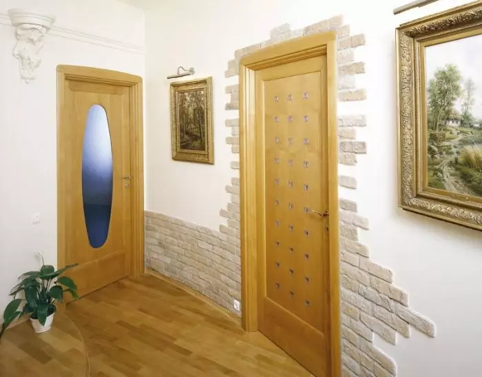 Befejező ajtók dekoratív kővel + fotóval 614_8