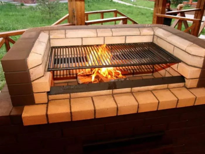 Comment pondre un barbecue en briques avec vos mains 6331_11