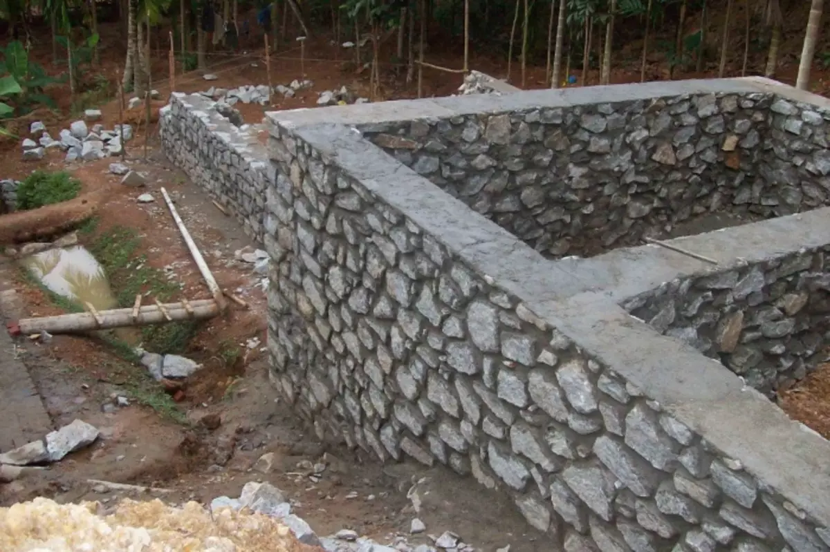 Foundation for a private house with your own hands 6584_3