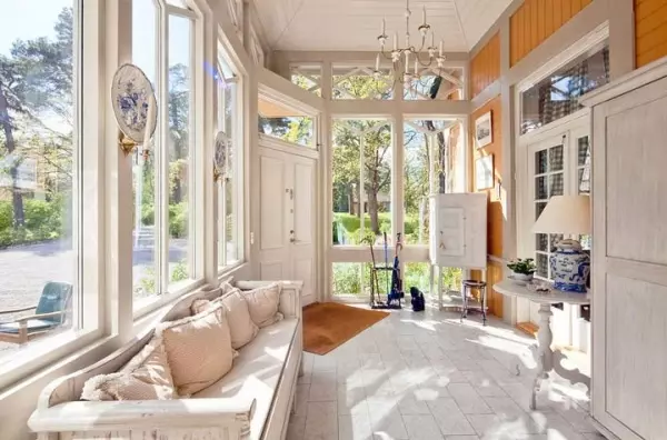 Veranda de vidro, premiado coa casa: exemplos de deseño e interior + foto 6876_1
