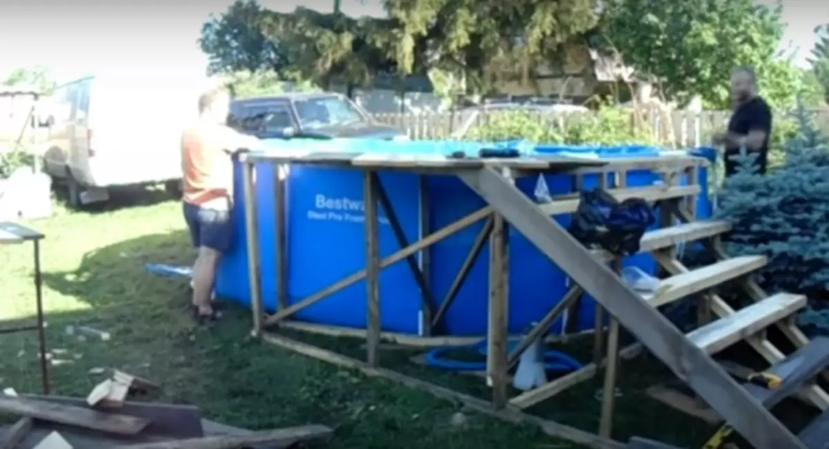 Cum să faci un podium pentru piscină la propriile mâini