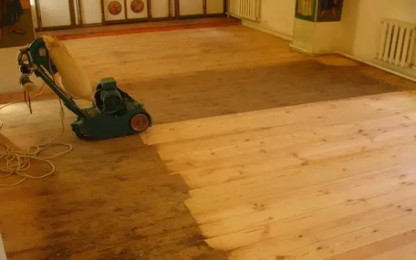 Wooden floor can be passed by a cycular machine